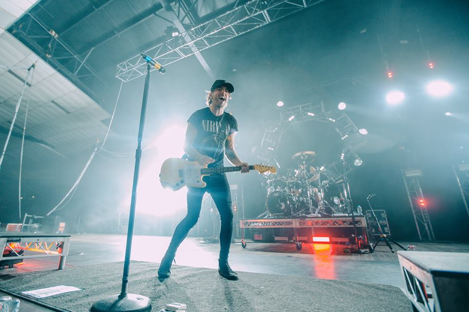 ALL TIME LOW Singer Alex about the upcoming studio album 'Last Young ...